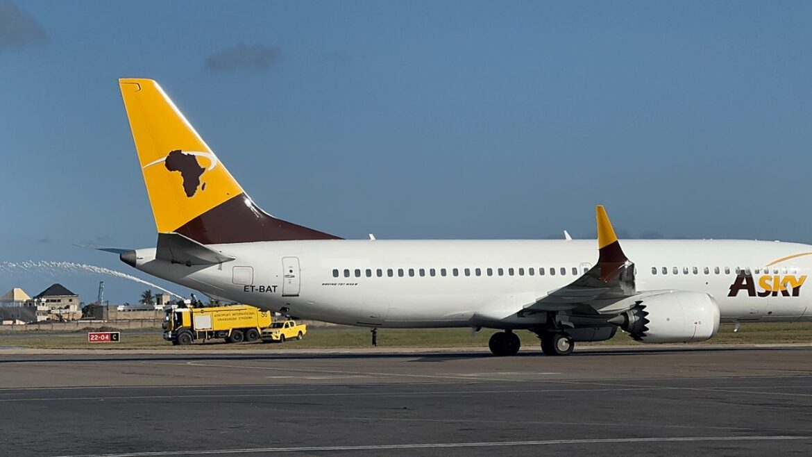 Aviation: West African Carrier, ASKY Takes Delivery of New Boeing 737 ...